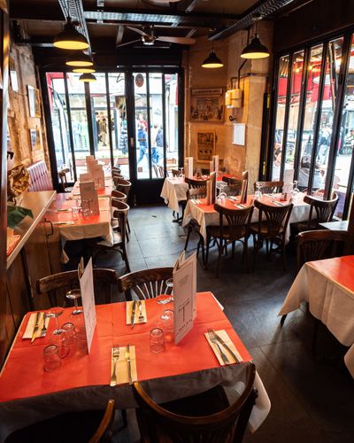 Réservez en ligne: Le Relais du Vin Restaurant à Paris (75001)